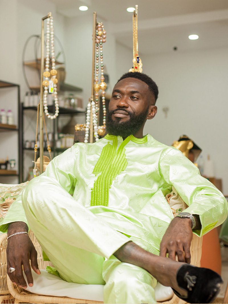 Ensemble Bazin vert brodé – Abdjeni Couture – Centro Christo Concept Store